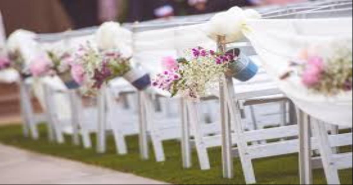 Arranjos florais e adornos para datas festivas | Castelform